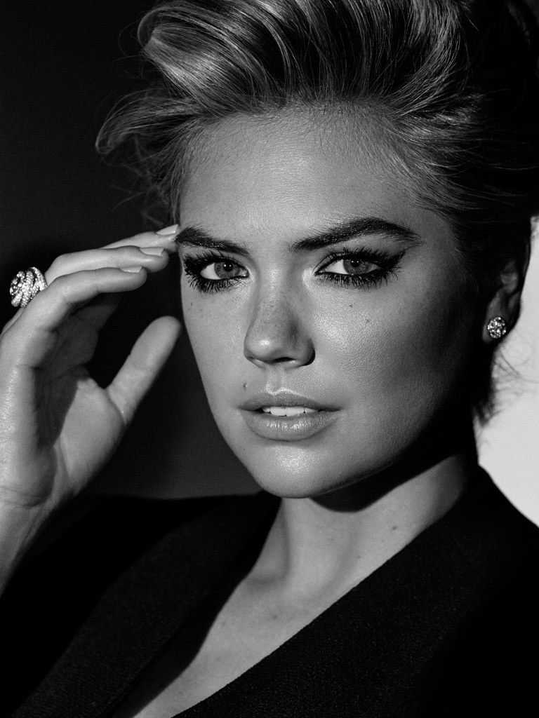 V7102 Kate Upton Eyes Beautiful Face Portrait Hot Model BW WALL POSTER ...